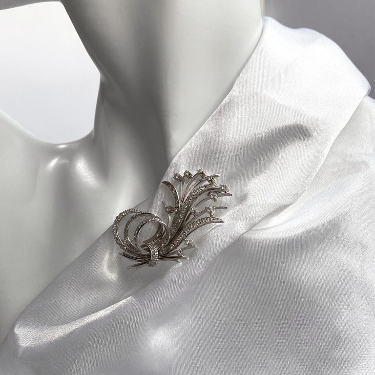 Floral style brooch with light diamonds pavé - 18kt white gold - Made ...