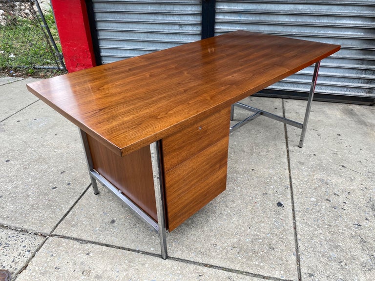 Florence Knoll for Knoll Walnut and Chrome Executive Desk For Sale at ...