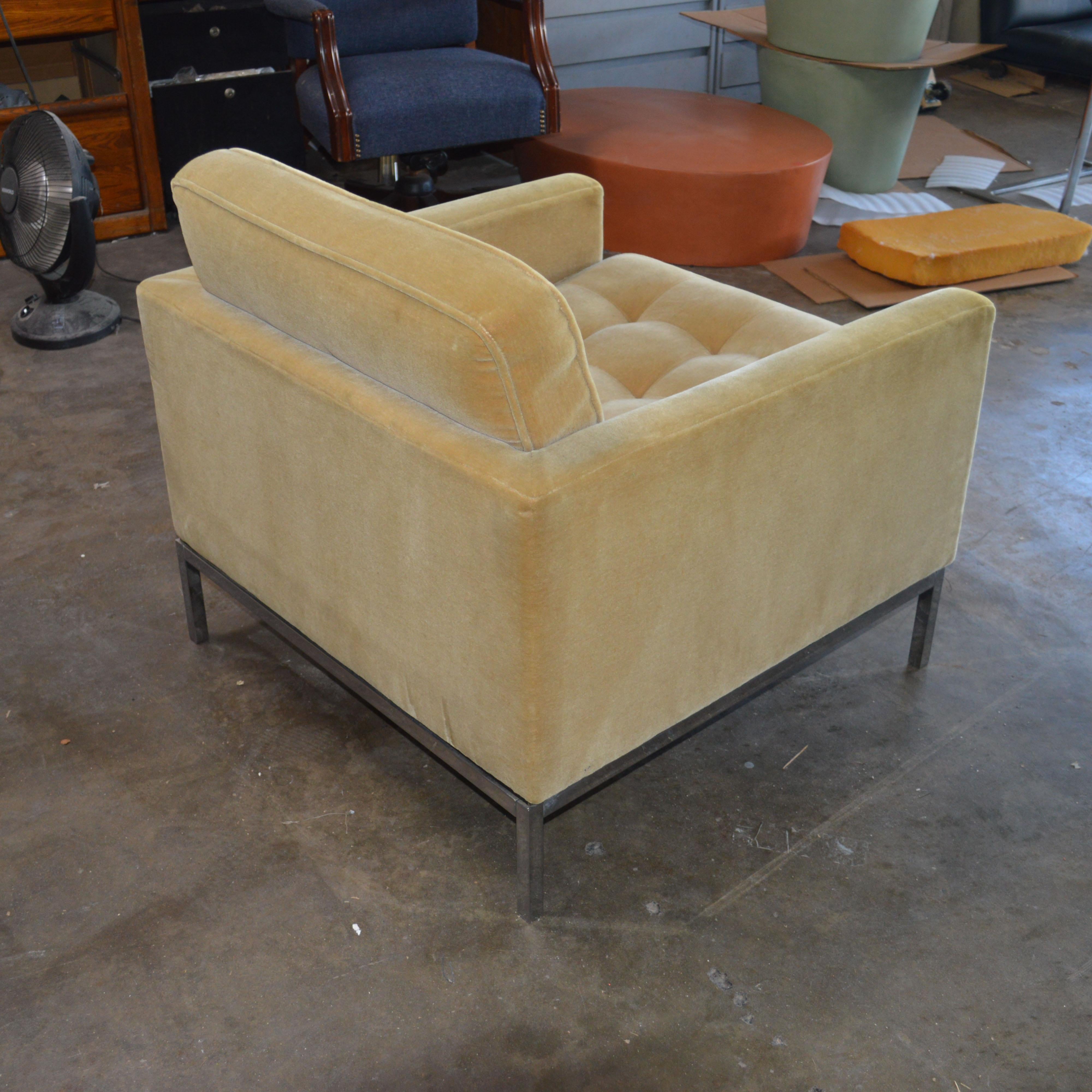 Florence Knoll Lounge Chair at 1stDibs