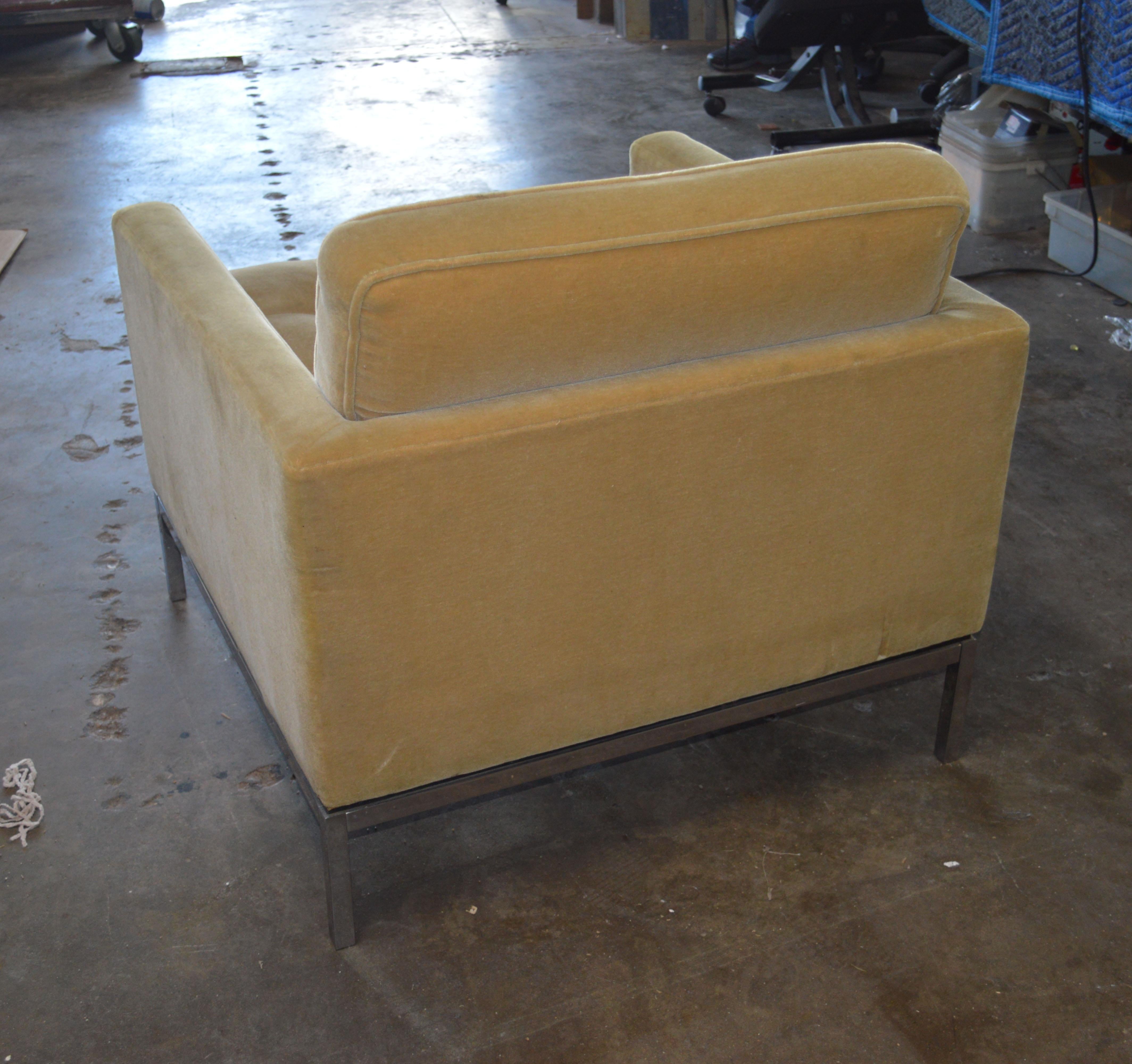 Florence Knoll Lounge Chair at 1stDibs