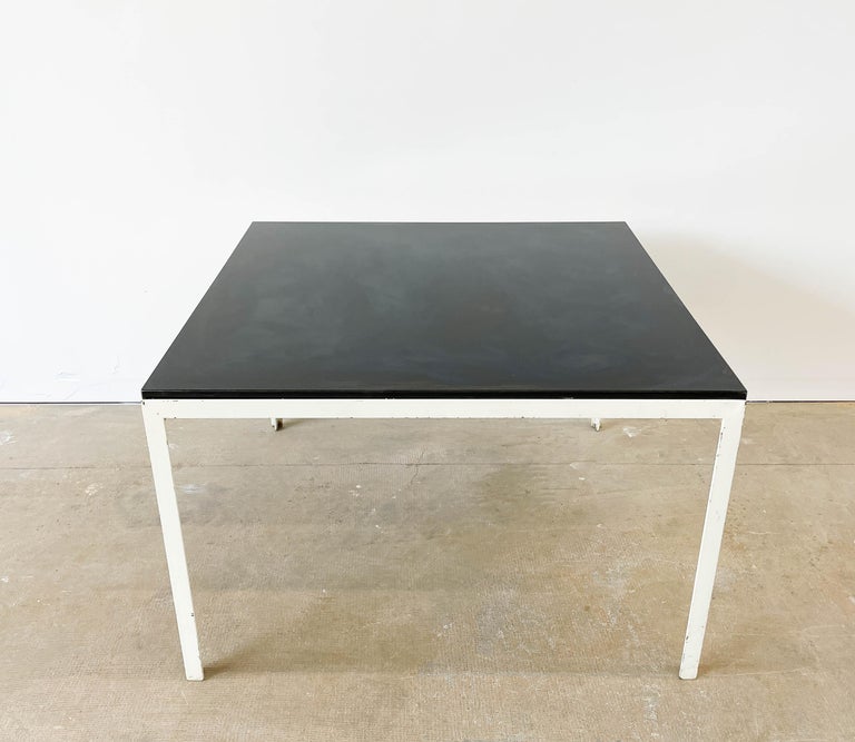 Florence Knoll T-Bar Coffee Table, 'Black Top' For Sale at 1stDibs