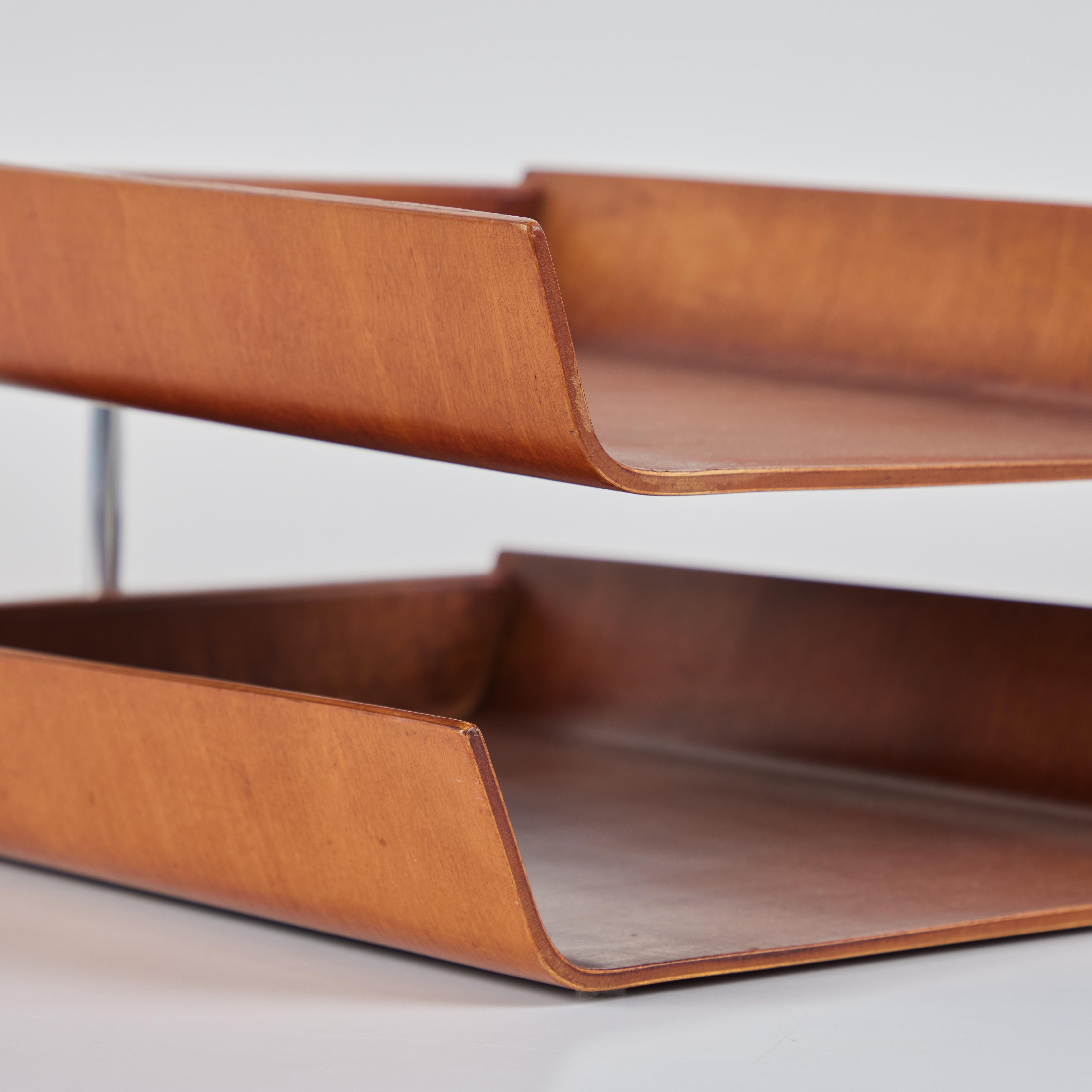 Florence Knoll Two-Tier Maple Paper Tray For Sale at 1stDibs