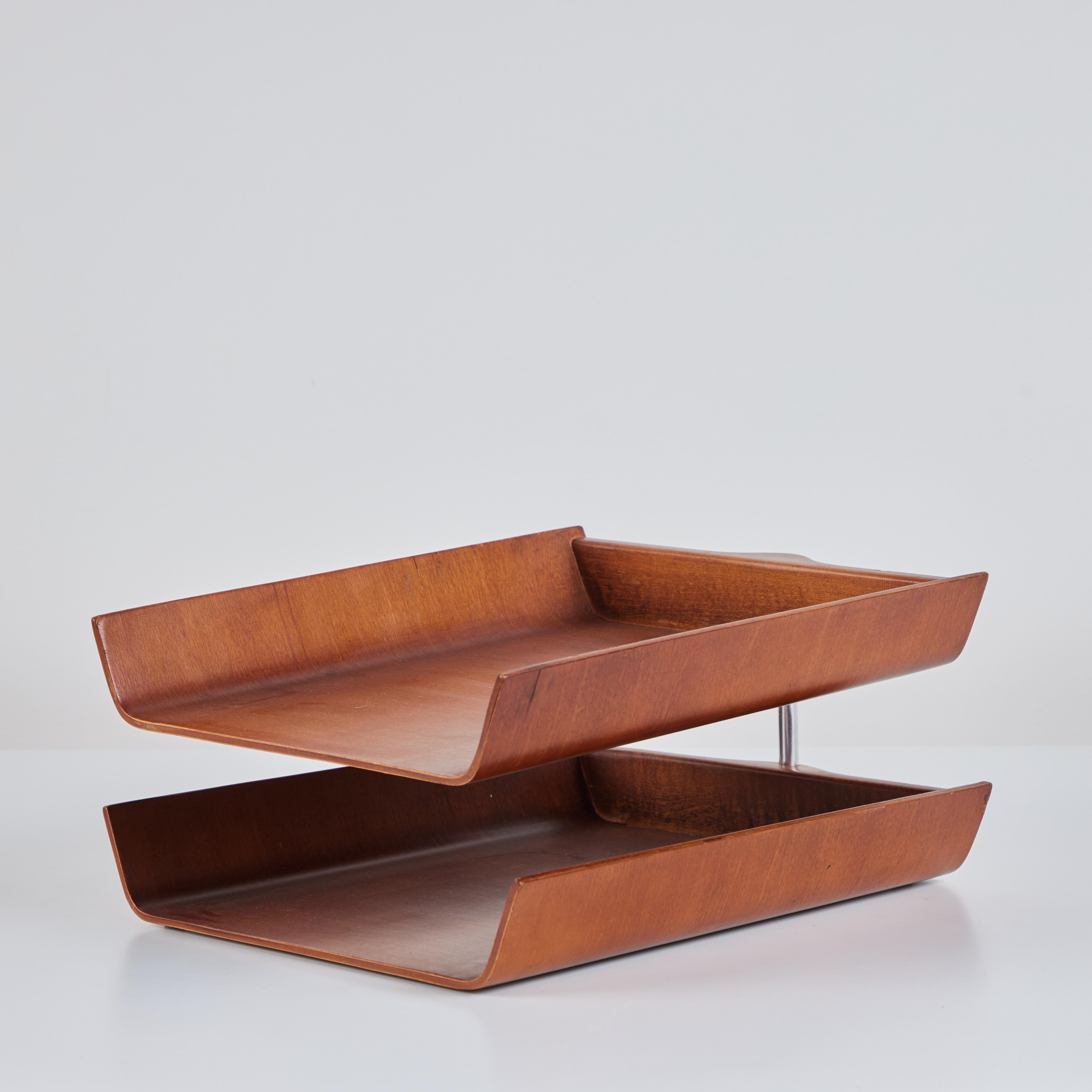 Florence Knoll Two-Tier Maple Paper Tray For Sale at 1stDibs