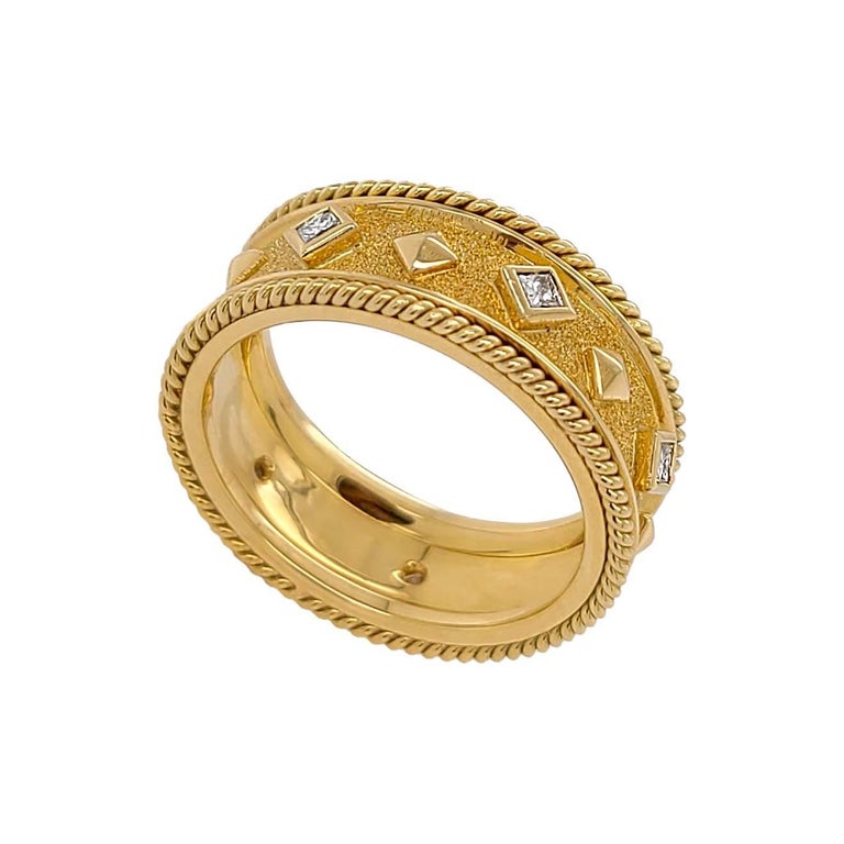 Florentine Finished 18 Karat Gold Italian Diamond Ring For Sale at 1stDibs