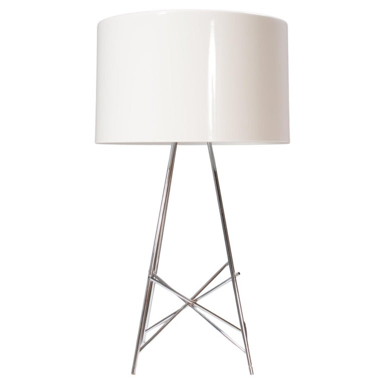 Flos by Rodolfo Dordoni White and Chrome Ray Table Lamp For Sale at 1stDibs