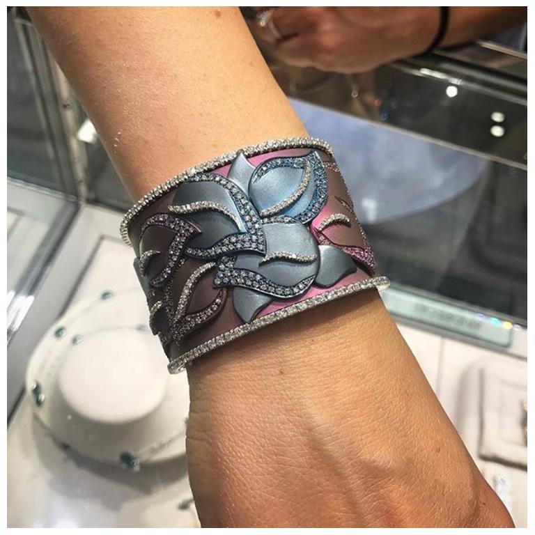 Flower Cuff Bracelet Diamond Titanium 18 Karat Gold Andreoli For Sale ...
