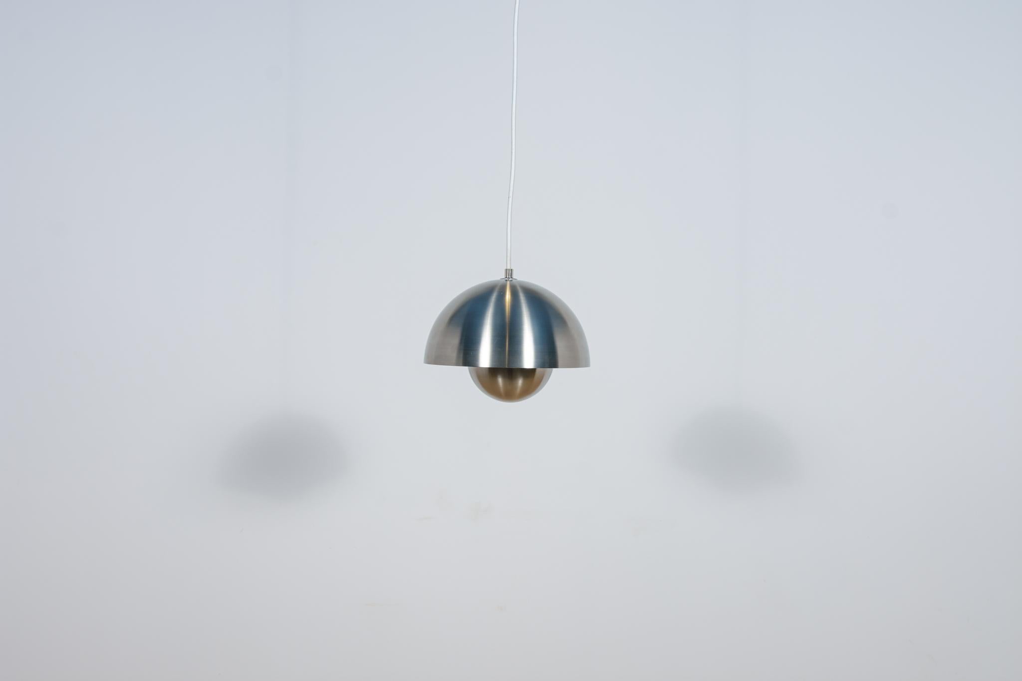 Flower Pot VP1 Hanging Lamp by Verner Panton, 1960s For Sale at 1stDibs