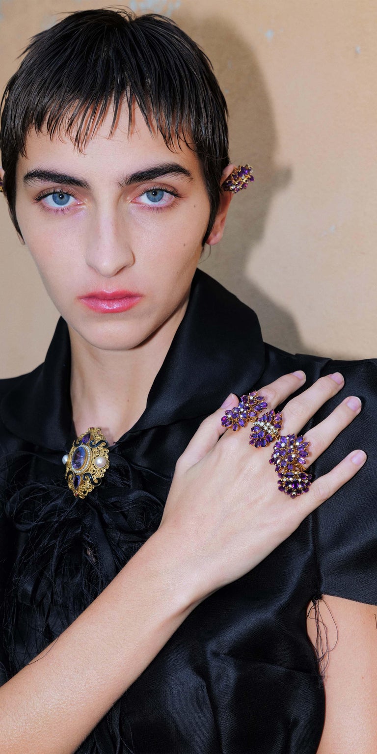 Flower Ring in Gold 18 Karats with Ornamental Amethysts and Diamonds ...