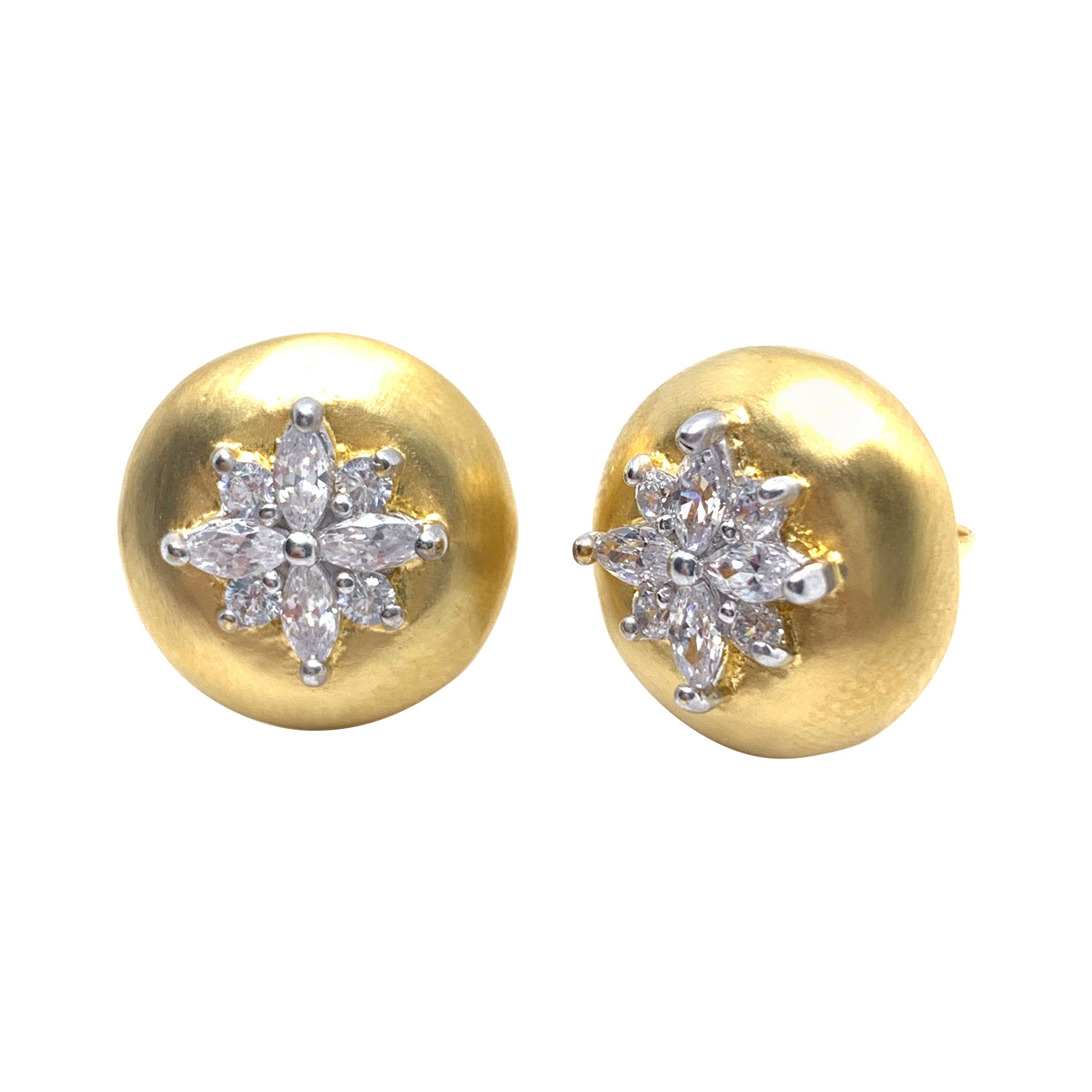 14mm Carved Frosted Quartz Flower Vermeil Earrings For Sale at 1stDibs