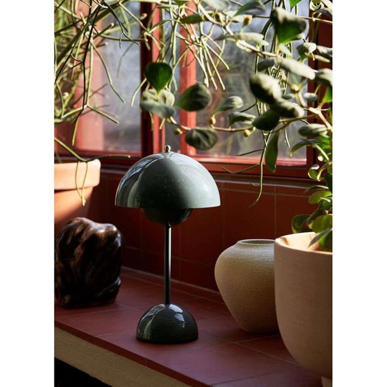 Flowerpot Vp9 Portable Stone Blue Table Lamp from Verner Panton For ...