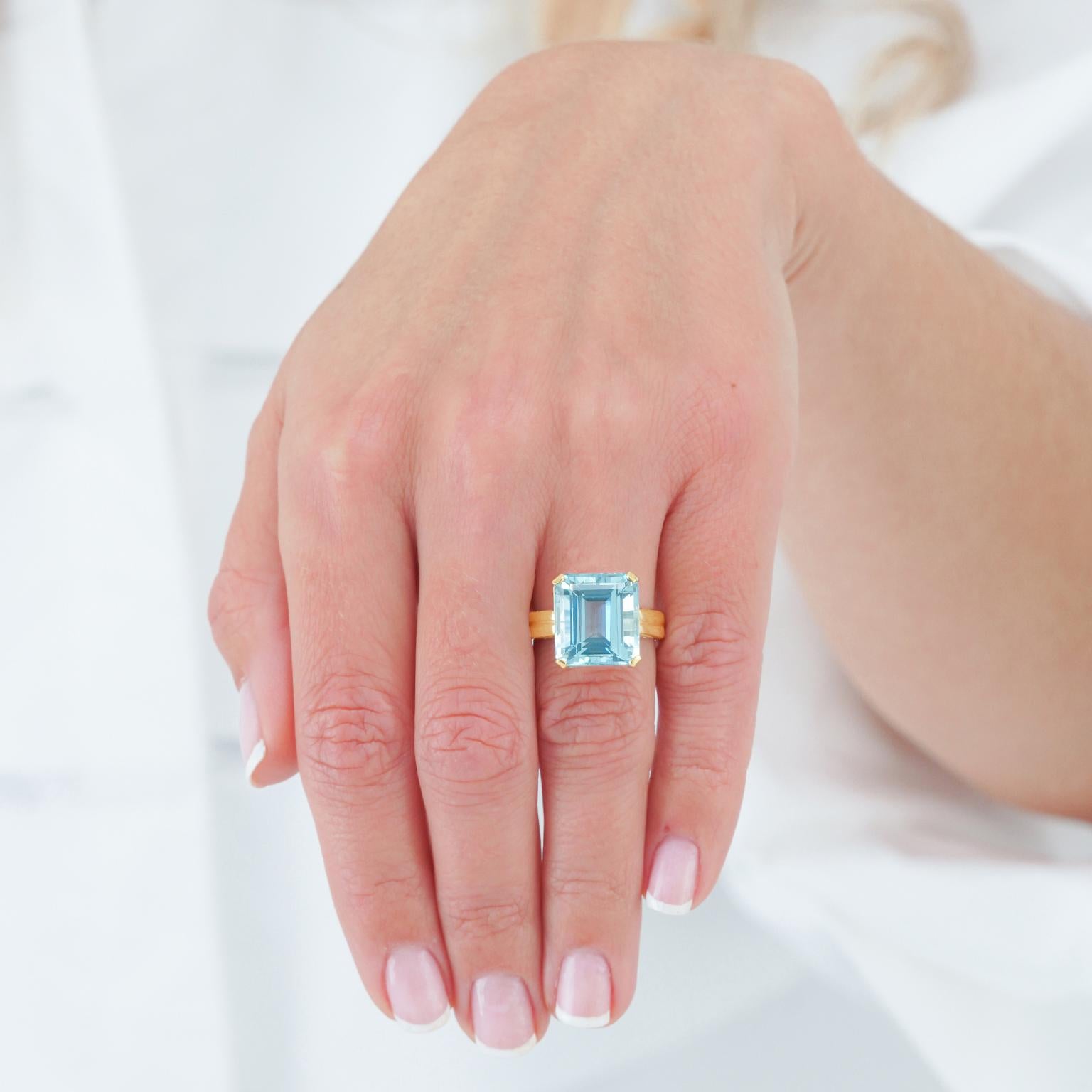 Forties 10.0ct Aquamarine Ring For Sale at 1stDibs