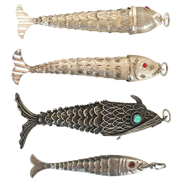 Four Movable Articulated Silver Fish Vintage Charm Pendants For Sale at ...