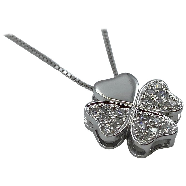 Four Leaf Clover and Necklace in 18 Kt Gold and Brilliant Cut Diamonds ...