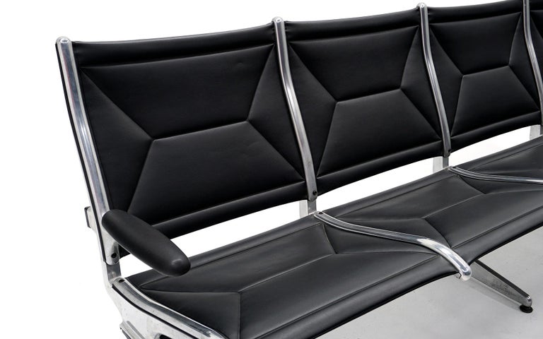 Four Seat Tandem Unit by Charles and Ray Eames for Herman Miller, No ...