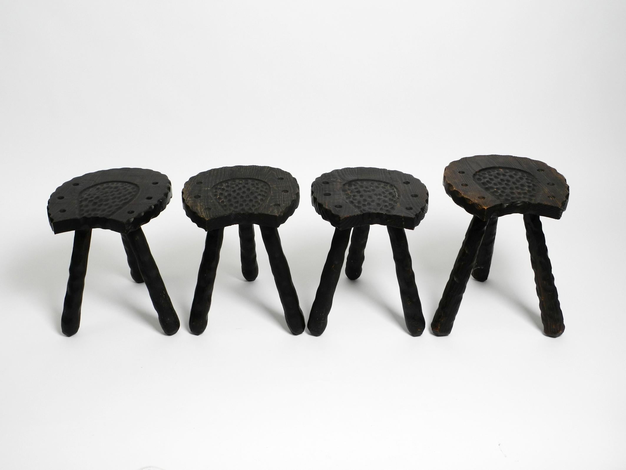 Four unusual Mid Century three-legged "horseshoe" stools made of pine ...