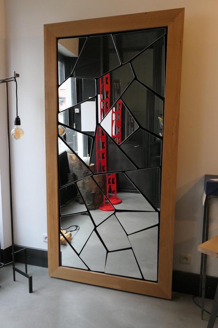 Fragmented Mirror with Orientables Facets "Mil'faces'' by Alexandre ...