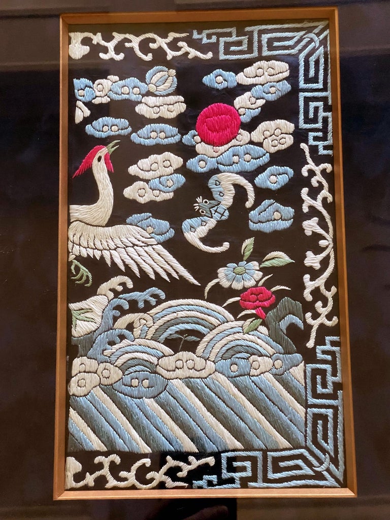 Framed Chinese Qing Dynasty Embroidered Fifth Rank Badge For Sale at ...