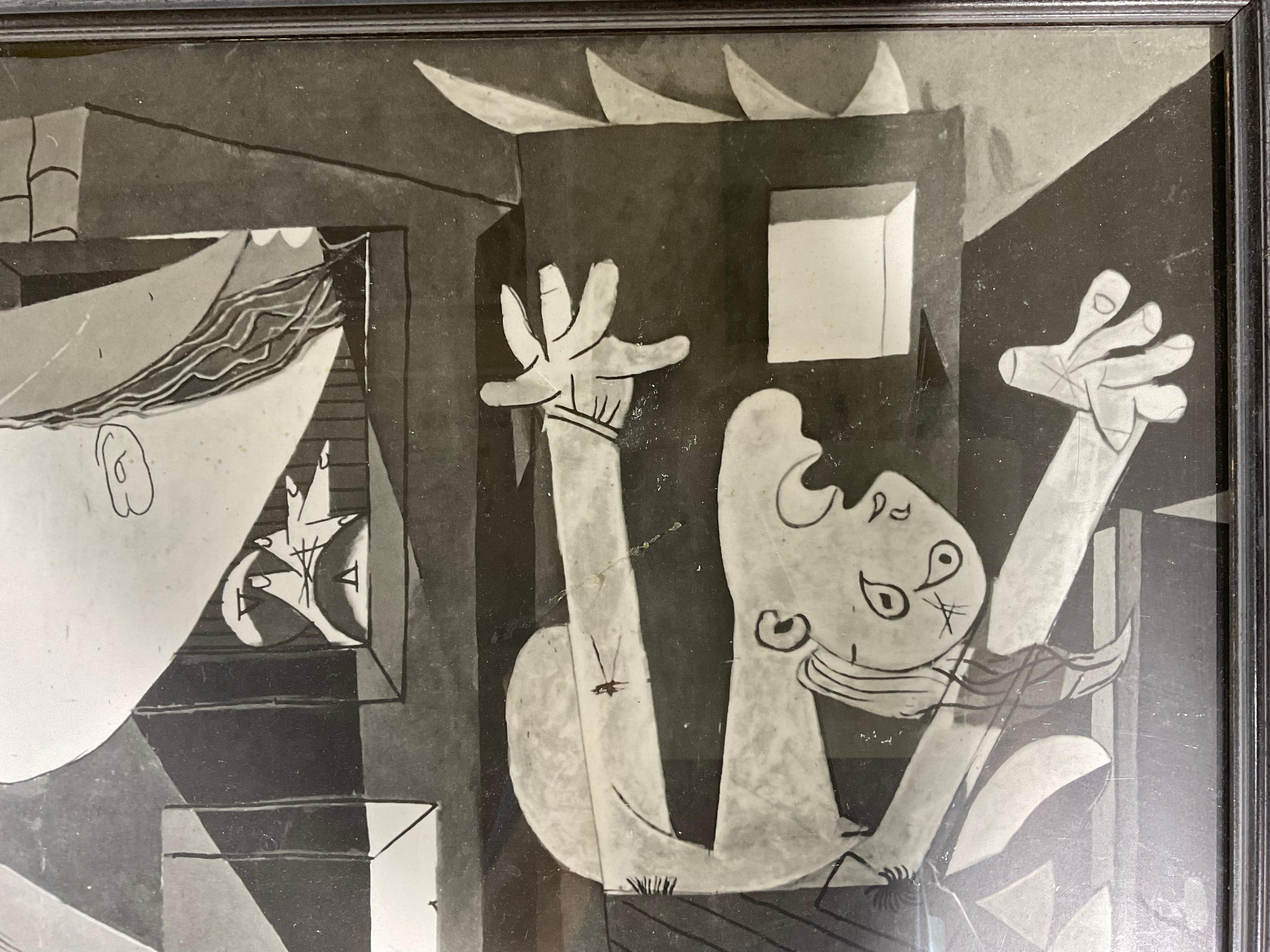 Framed Pablo Picasso Print of “Guernica” at 1stDibs | picasso prints framed