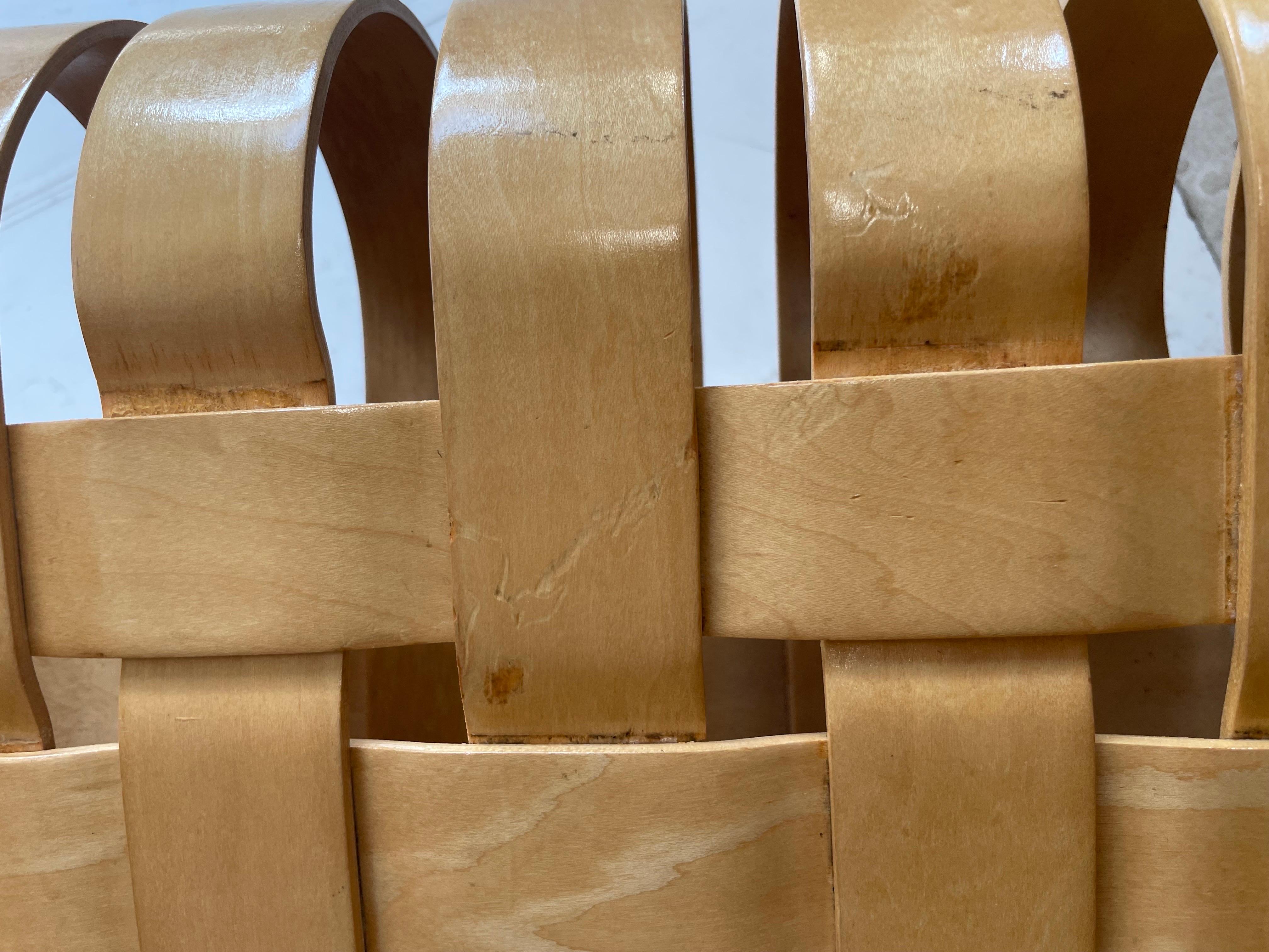 Knoll Frank Gehry Power Play Chair For Sale at 1stDibs