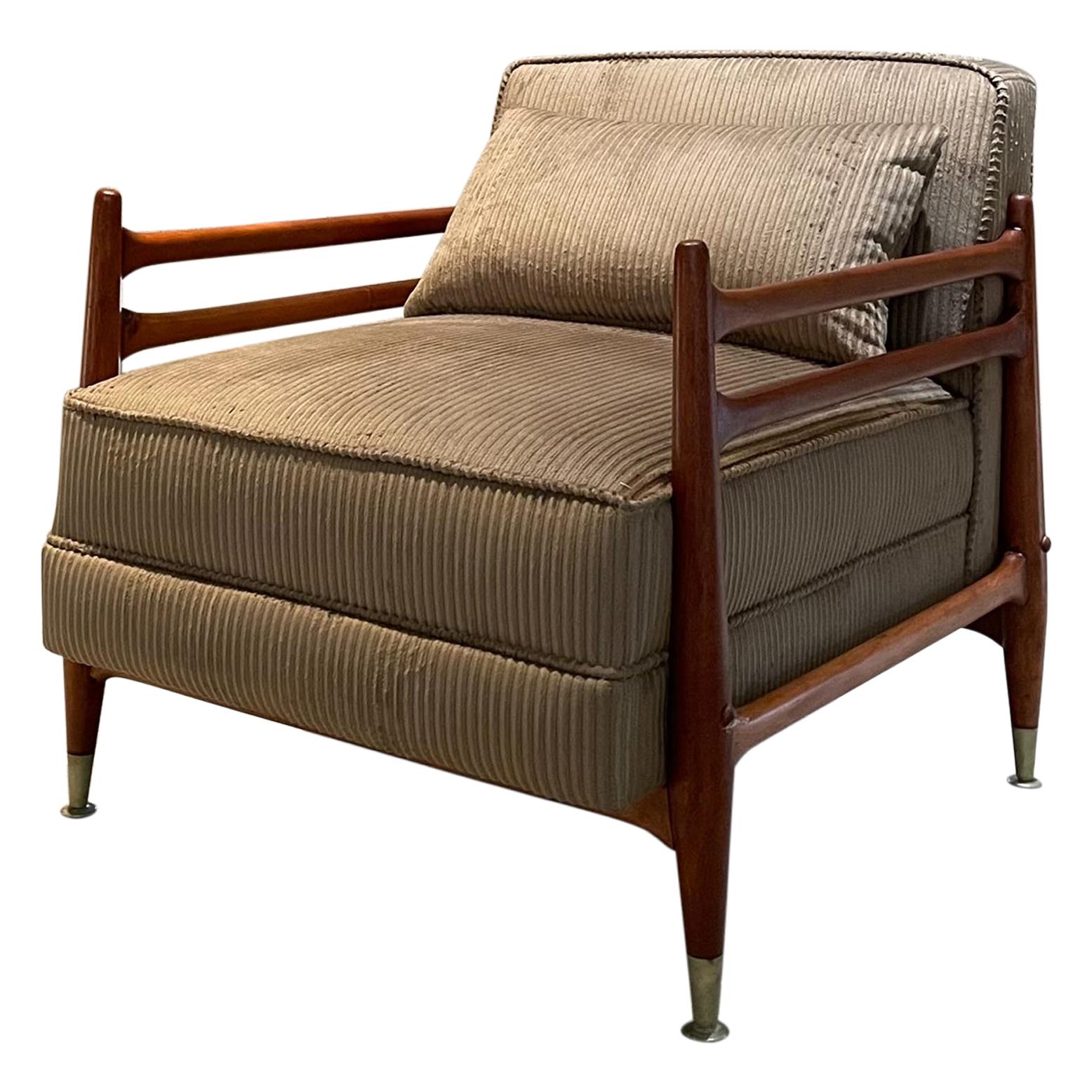 Pair of Mid Century Modern Decorative Club Chairs at 1stDibs