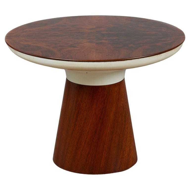 Beistelltisch aus Nussbaumholz mit Sockel von Frank Rohloff im Angebot ...