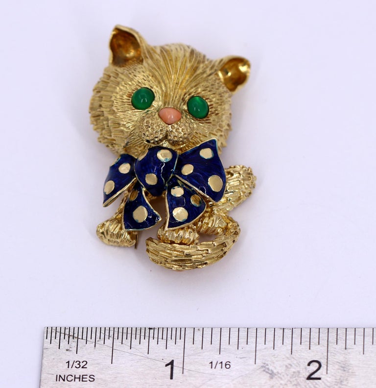 Fred Cat Brooch with Chrysoprase Coral and Enamel For Sale at 1stDibs