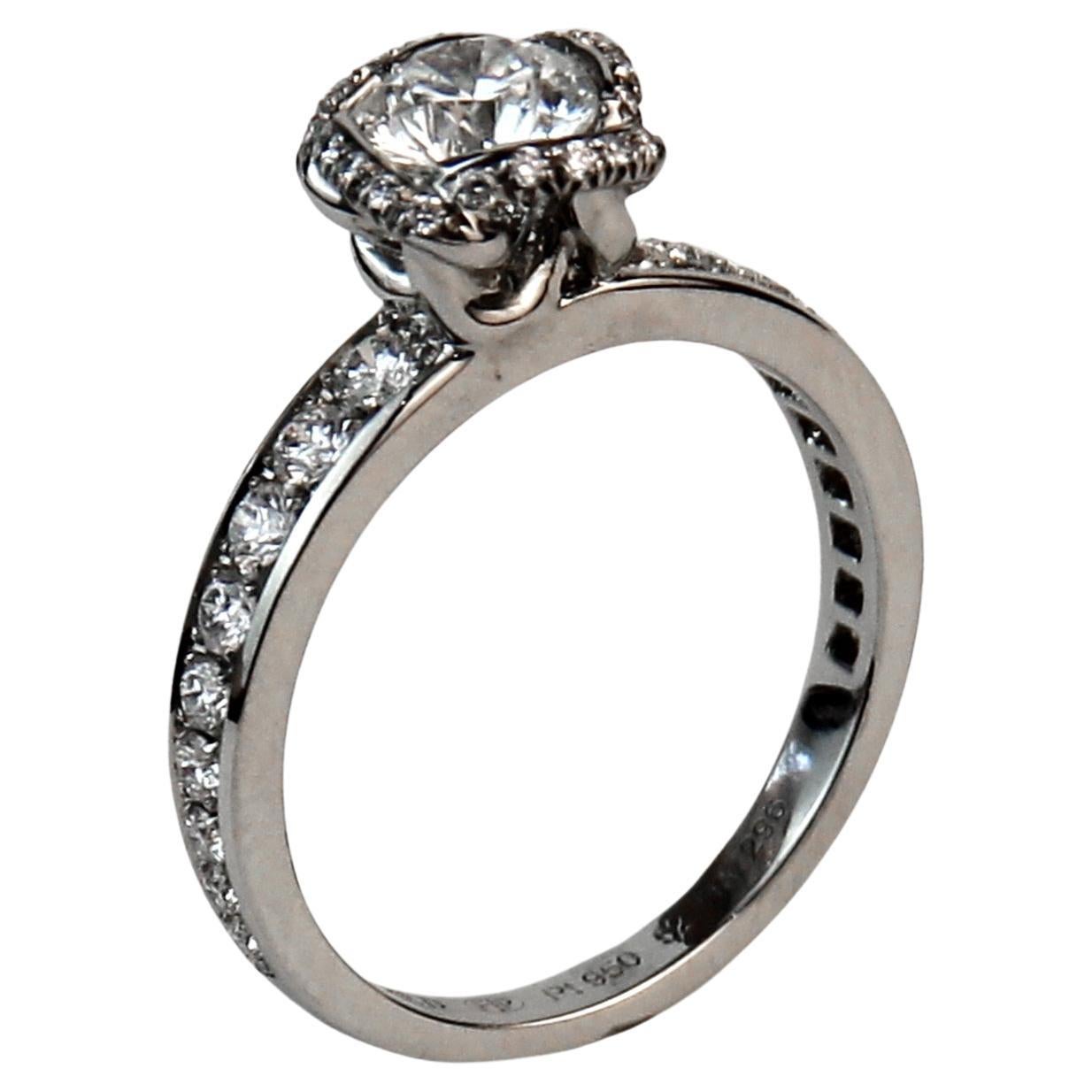 Fred of Paris Bague poire diamant en platine En vente sur 1stDibs