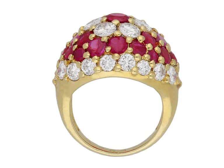Fred, Ruby and Diamond Cluster Ring, French, circa 1960 For Sale at 1stDibs