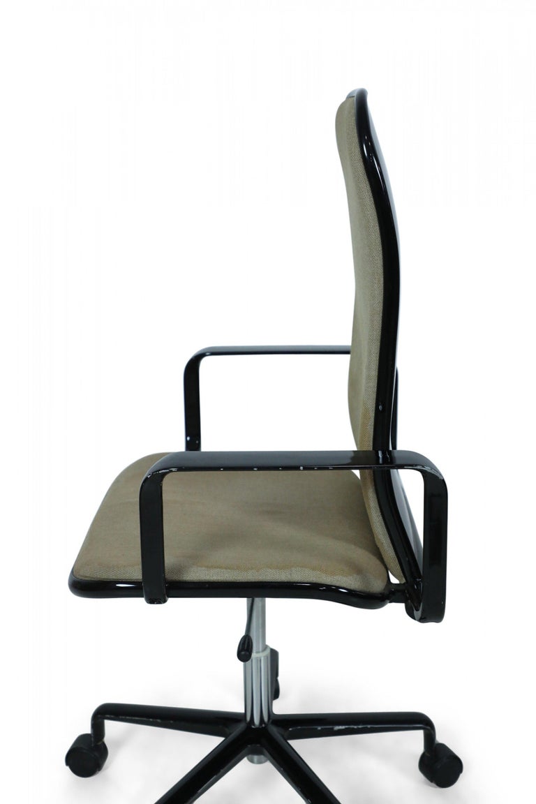 Fred Scott "Supporto" 1970's Black Metal Office Chair by Hille ...