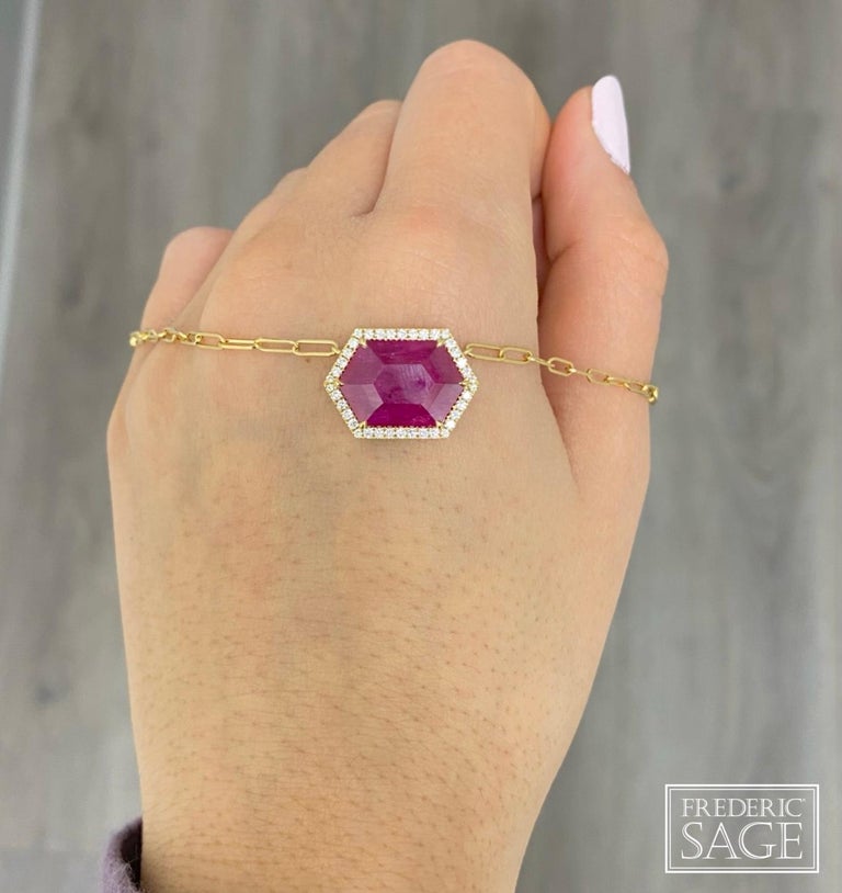 Frederic Sage Pendant Necklace in 18k Yellow Gold and Hexagonal Shape ...