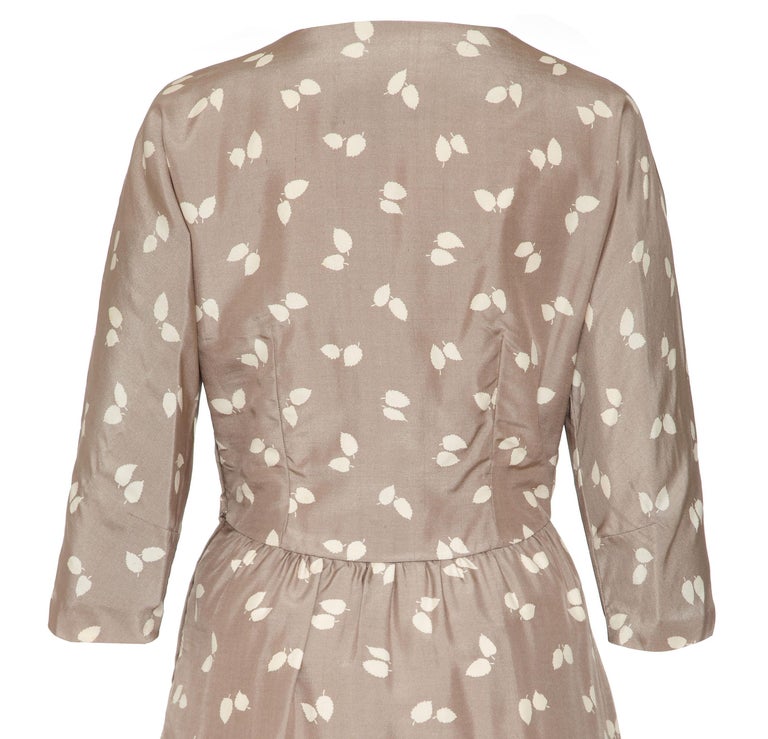Frederick Starke 1950s Grey Leaf Print Silk Dress For Sale at 1stDibs