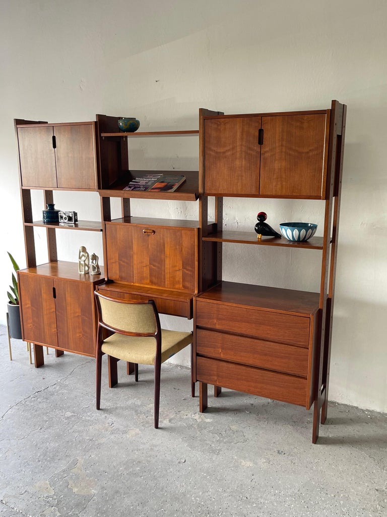 Free Standing Mid-Century Modern Walnut 3 Bay Modular Wall Unit / Room ...
