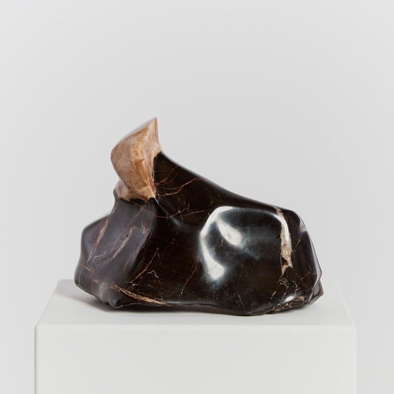 Freeform abstract sculpture in two-tone carved stone For Sale at 1stDibs