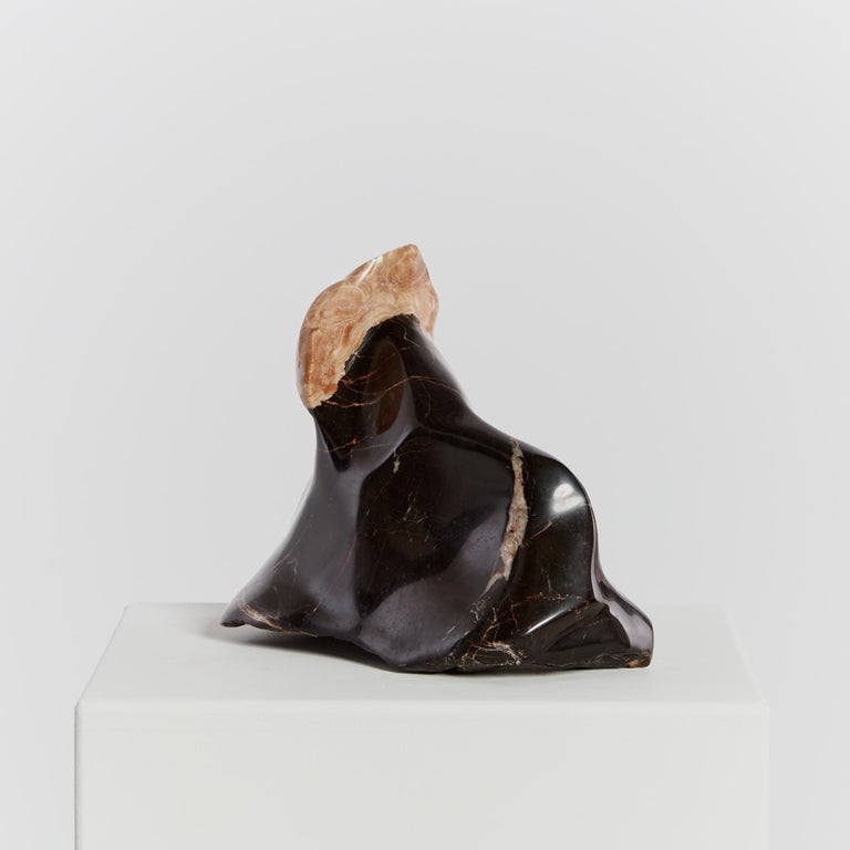 Freeform abstract sculpture in two-tone carved stone For Sale at 1stDibs