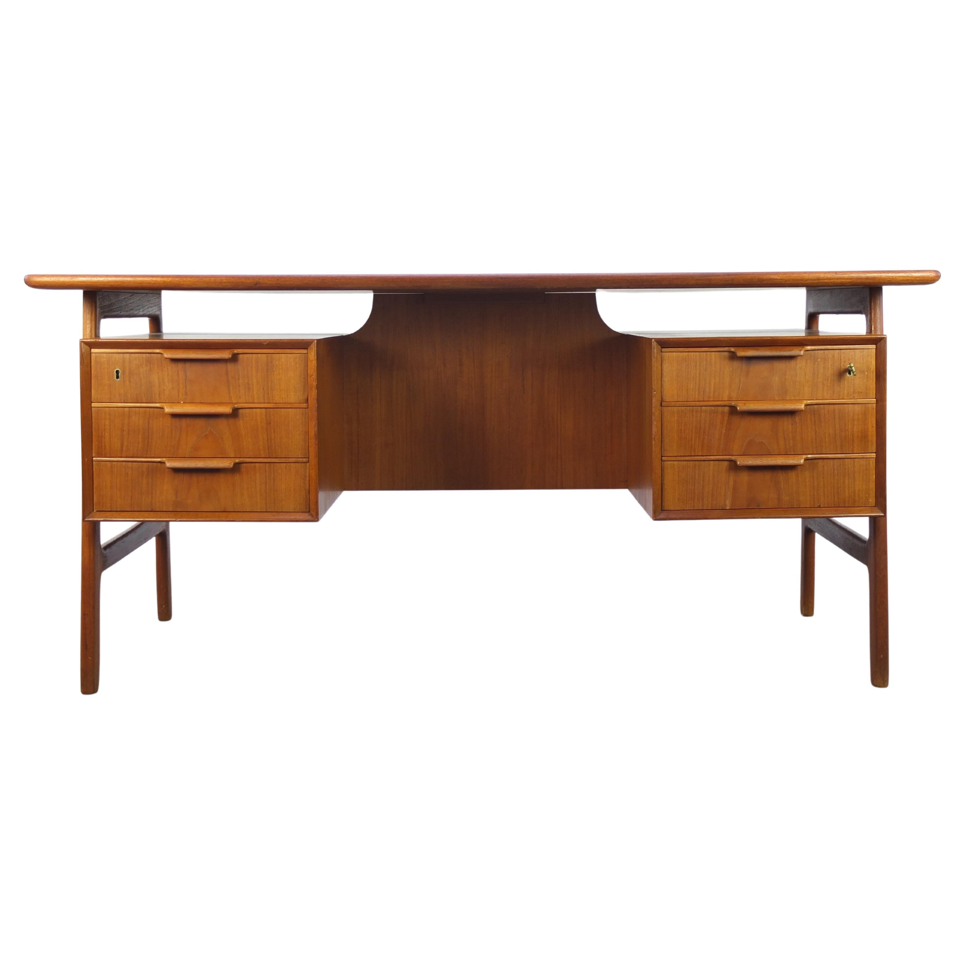 Fantastic Rosewood Desk by Omann Jun at 1stDibs