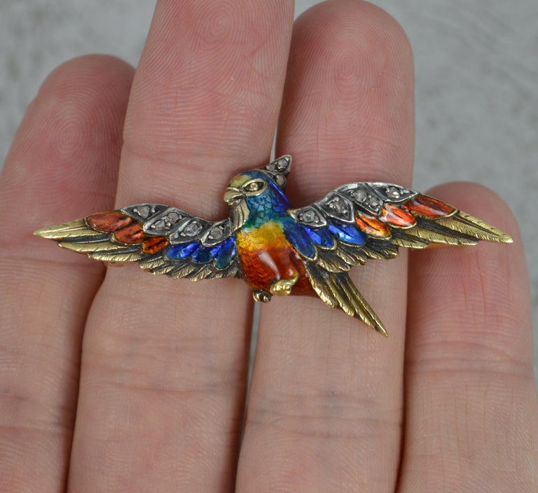 French 18 Carat Gold Enamel and Diamond Parrot Brooch For Sale at 1stDibs