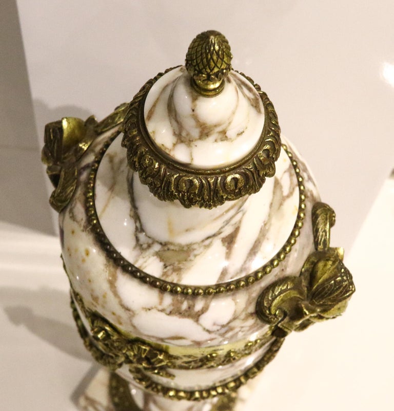 French 1870 Third Empire Napoleon III Pair of Urns in Marble with ...