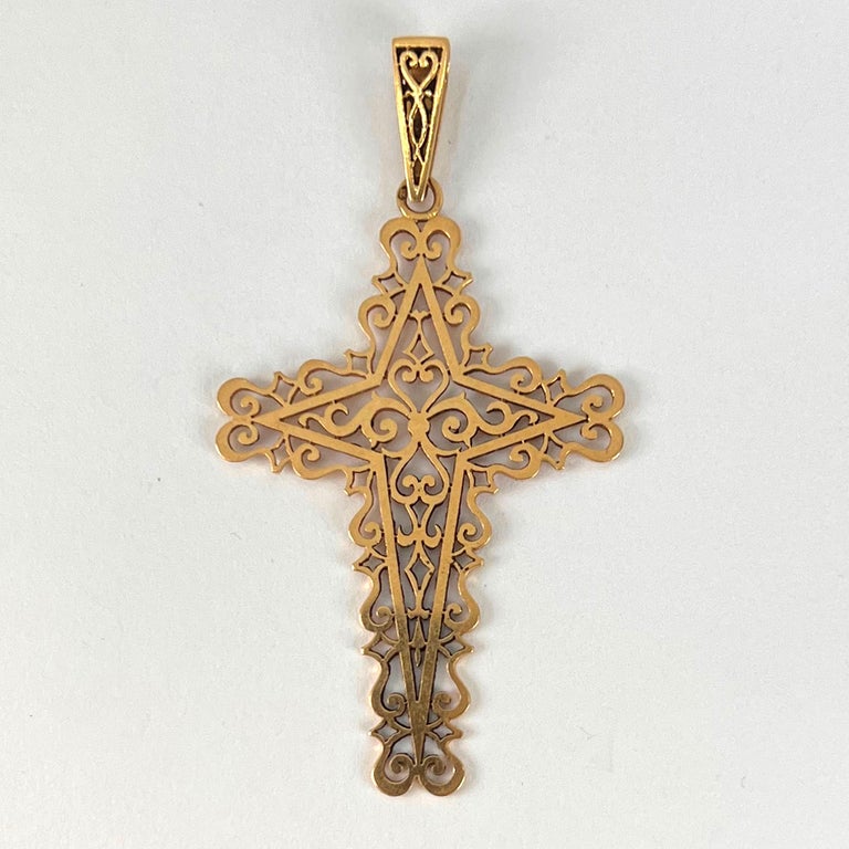 French, 18K Yellow Gold Filigree Cross Pendant For Sale at 1stDibs
