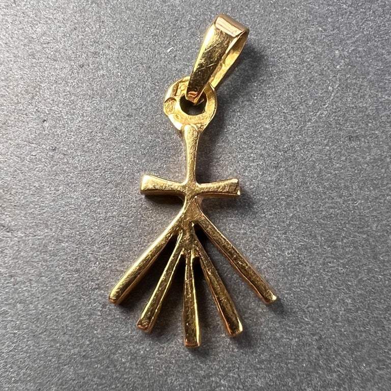 French 18K Yellow Gold Radiating Cross Charm Pendant For Sale at 1stDibs