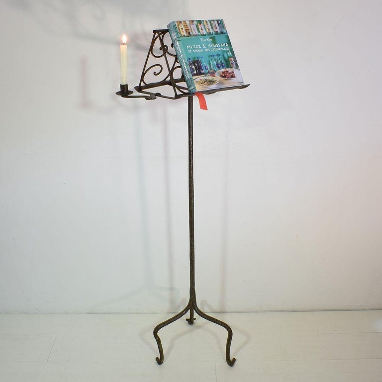 French 18th Century Hand Forged Iron Lectern For Sale at 1stDibs