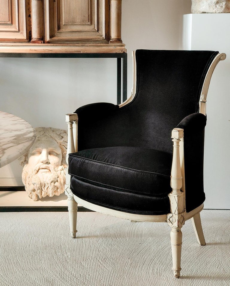French 18th Century Lacquered Directoire Bergère For Sale at 1stDibs