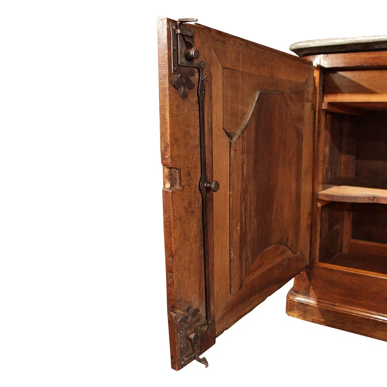 French 18th Century Louis XV Period Walnut Buffet De Château, from ...