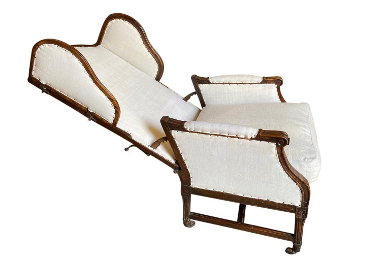 French 18th Century Louis XVI Period Chaise De Repos For Sale at 1stDibs