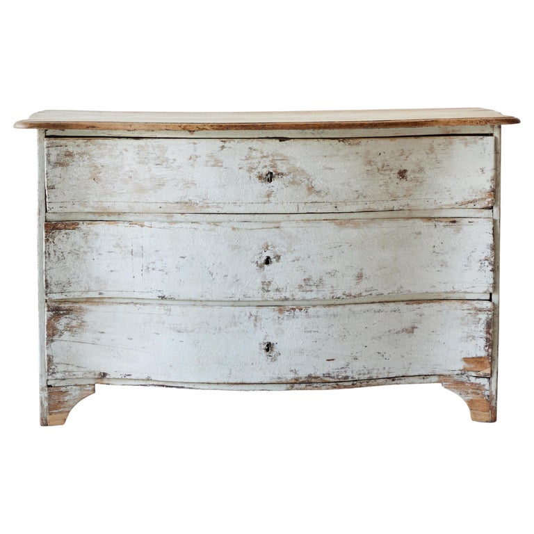 French 18th Century Serpentine Commode at 1stDibs