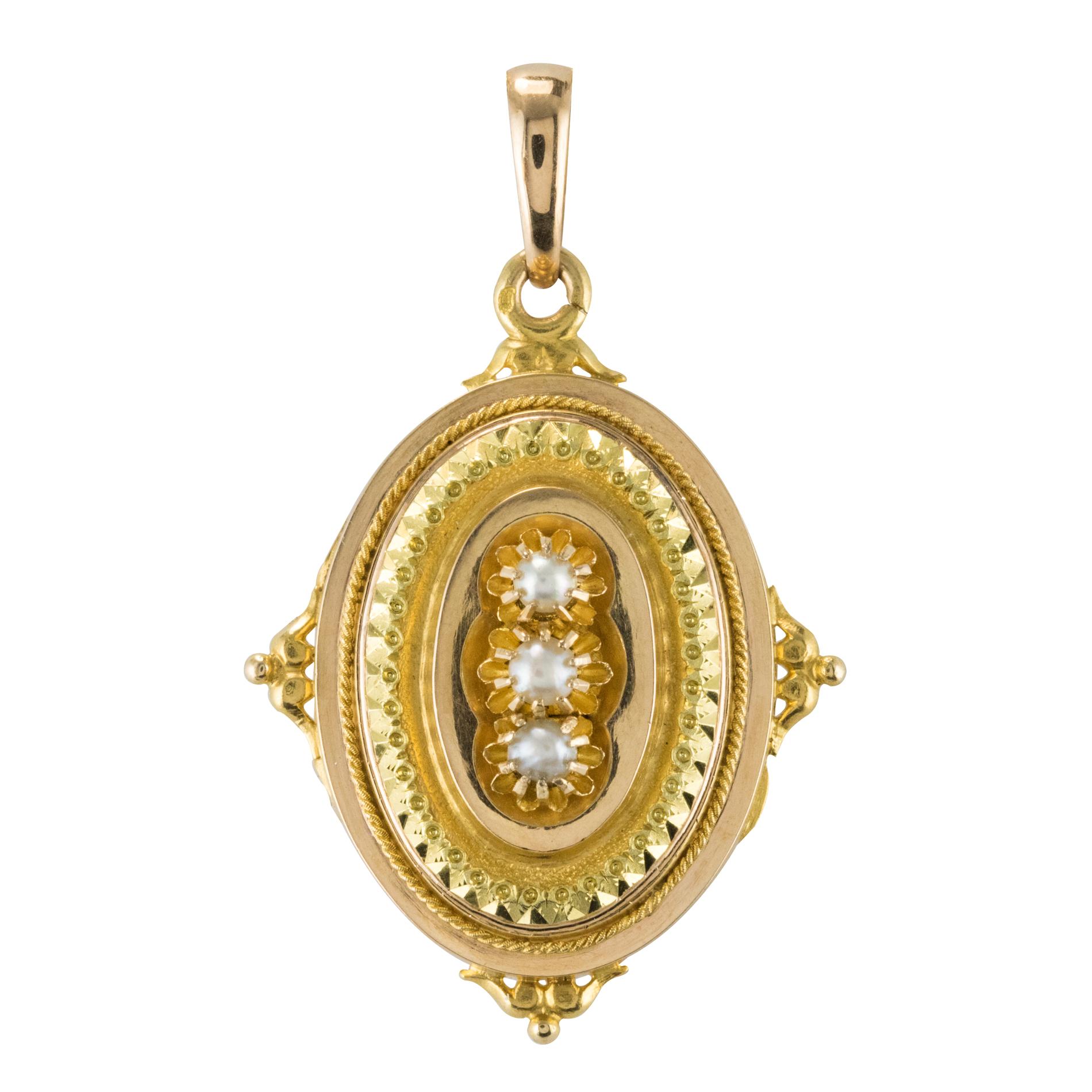 French 1920s Cultured Pearl 18 Karat Yellow Gold Locket Pendant at 1stDibs