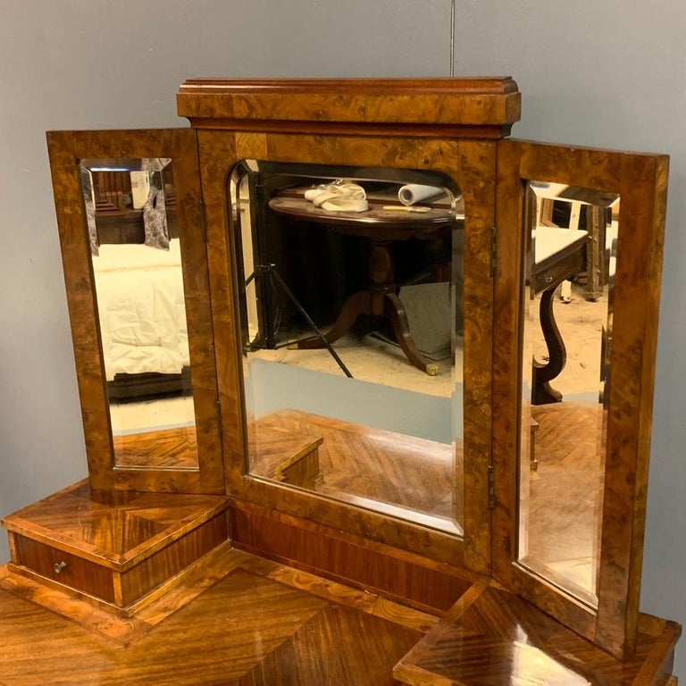 French 1920s Dressing Table with Burr Walnut Banding and Bevelled ...