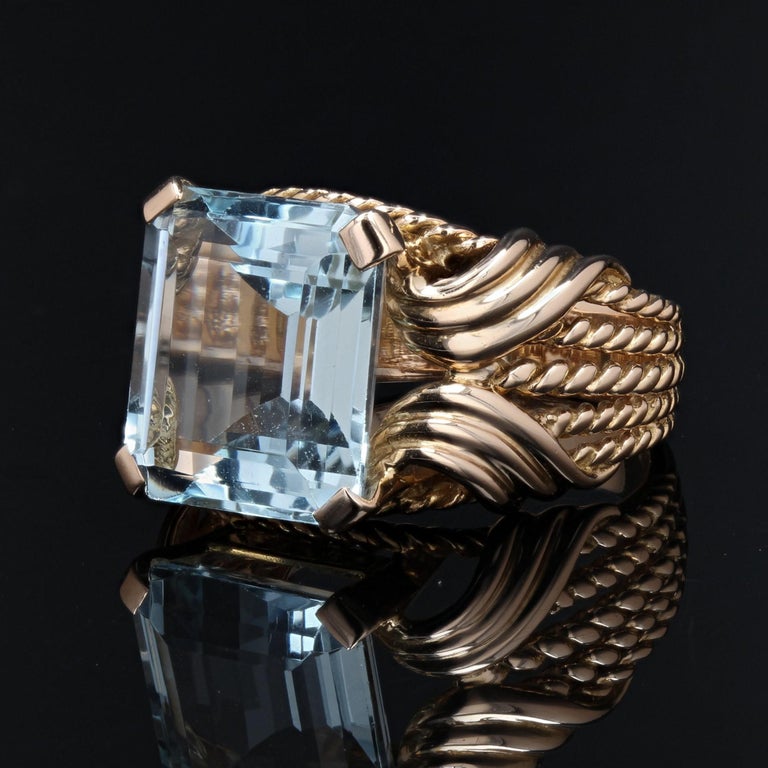 French 1950s 7, 80 Carats Aquamarine 18 Karat Rose Gold Retro Ring For ...