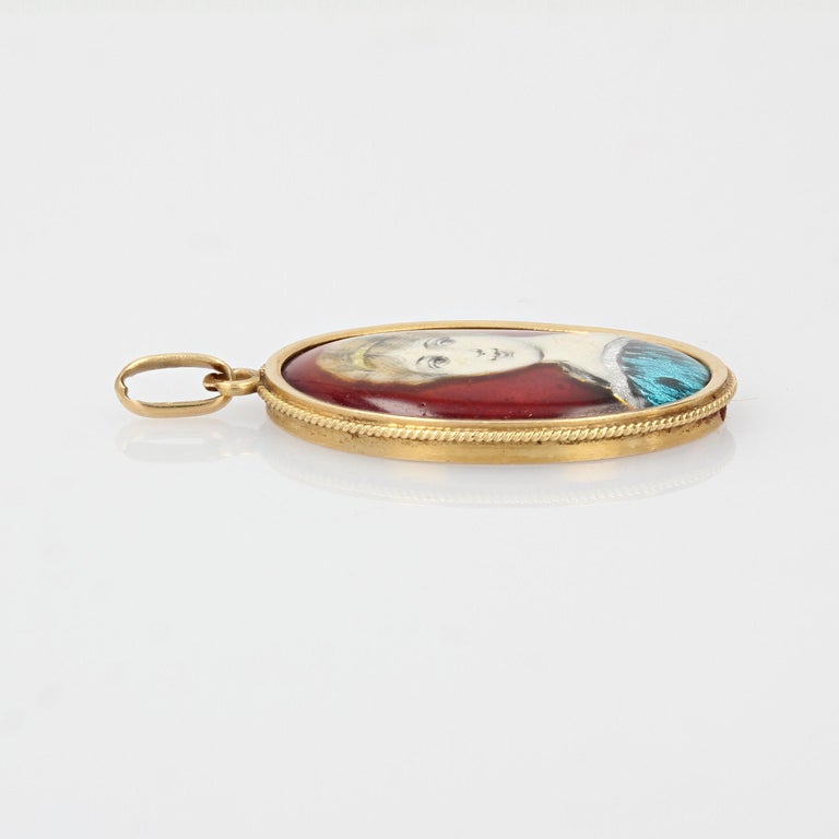 French 1960s Limoges Enamel 18 Karat Yellow Gold Pendant For Sale at 1stDibs