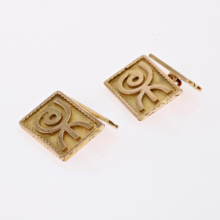 French 1970s 18 Karat Yellow Gold Retro Cufflinks For Sale at 1stDibs