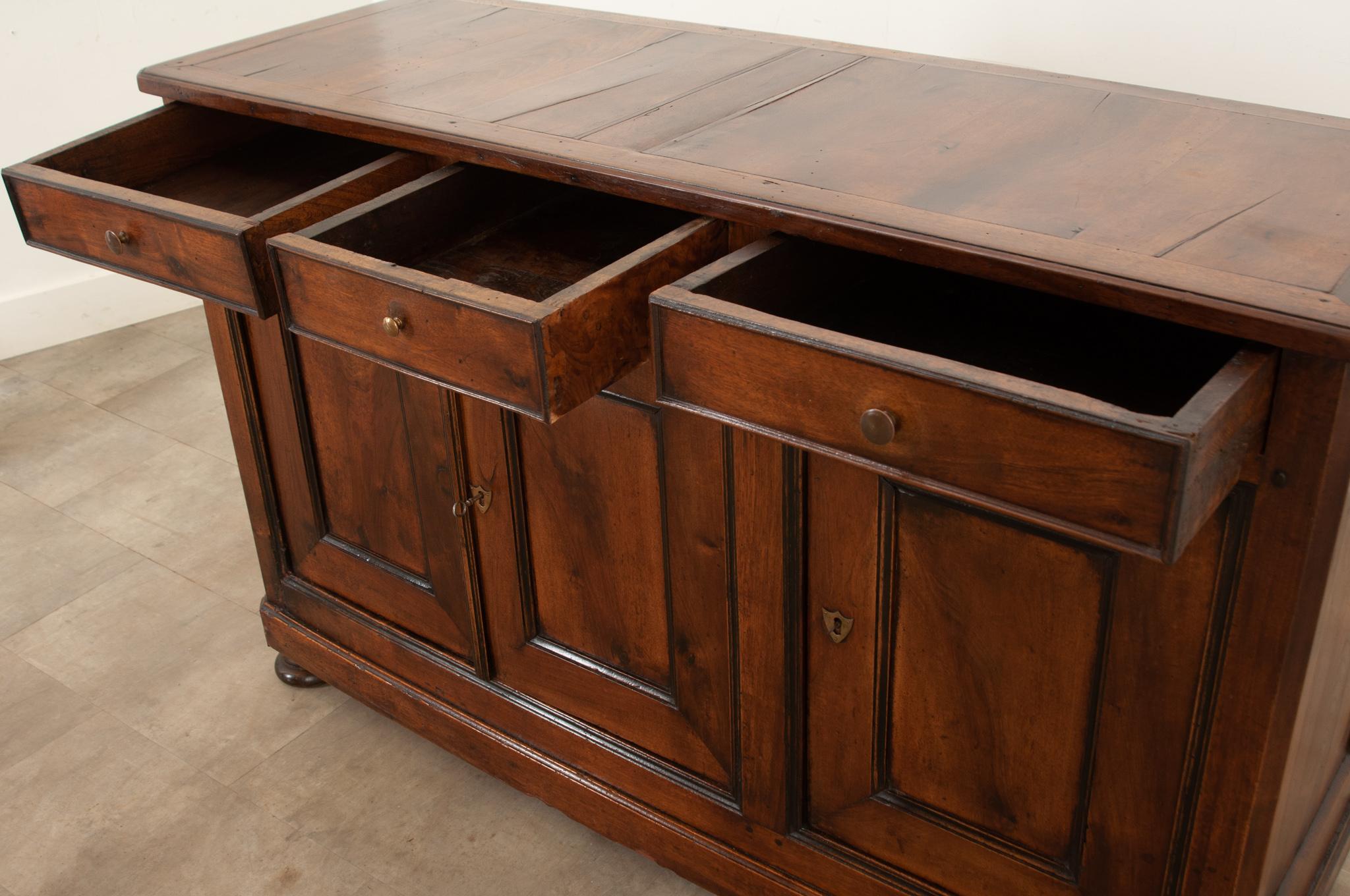 French 19th Century Ash and Walnut Enfilade For Sale at 1stDibs